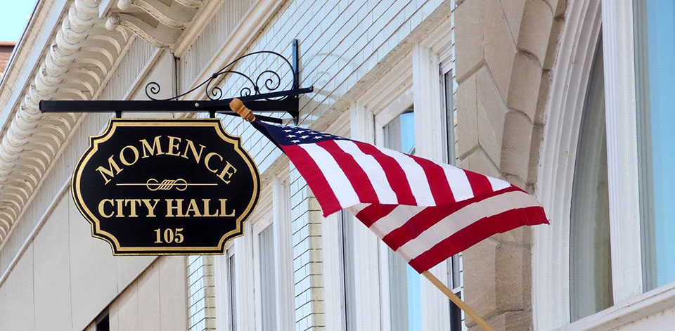 Home [cityofmomence.com]